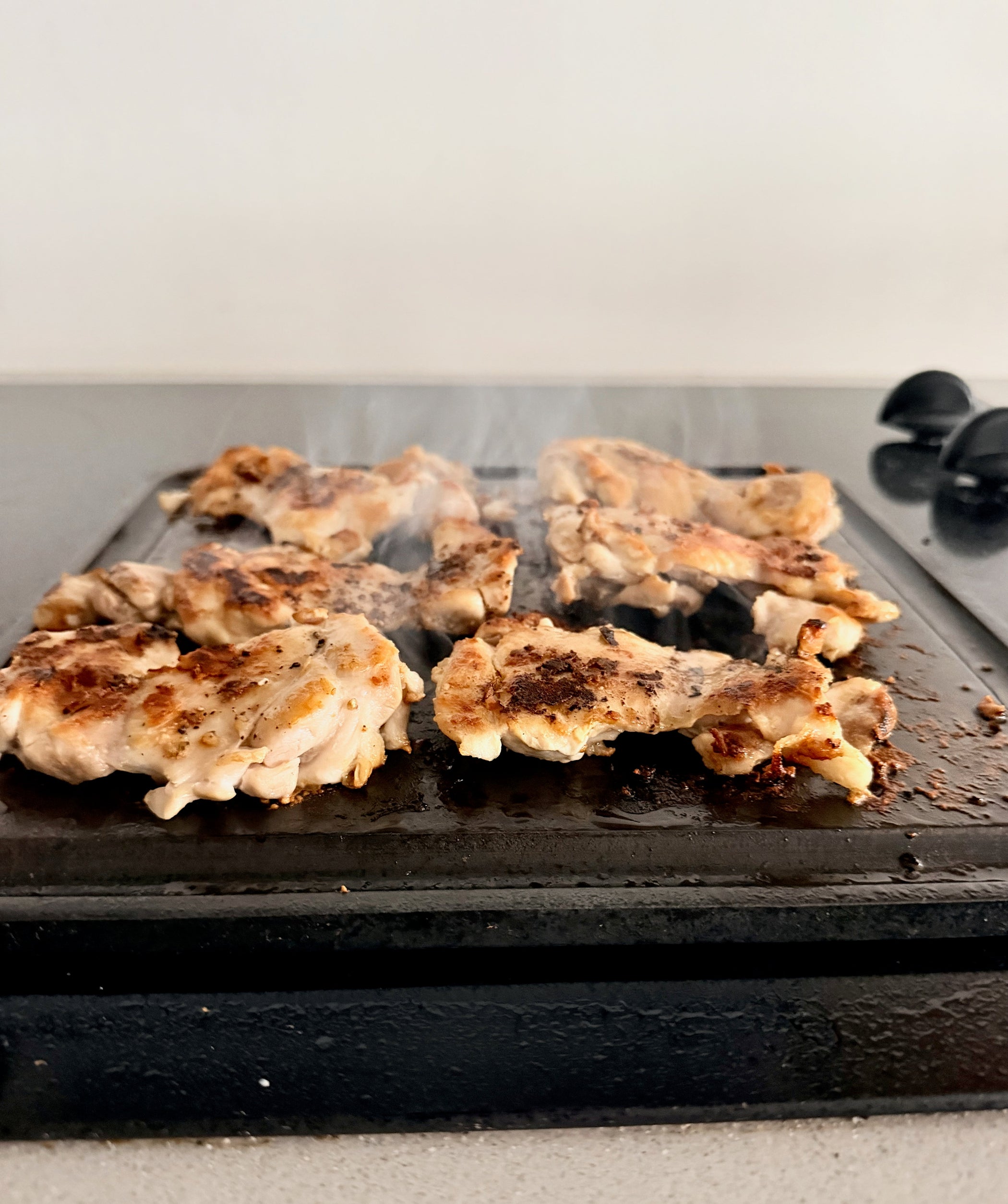 The Best Chicken Thighs Aren't Made in a Pan – Baking Steel